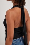 Halterneck Tight Top Black | NA-KD