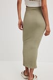 Structure Tight Midi Skirt Green | NA-KD