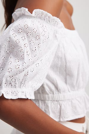 Anglaise Cropped Top White | NA-KD