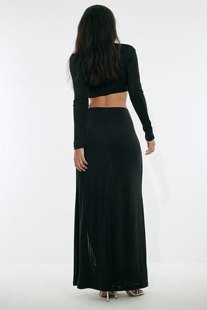 Deep Neck Long Sleeve Top Black | NA-KD