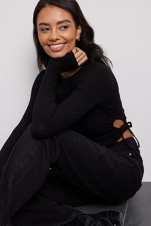 Drawstring Cut Out Top Black | NA-KD