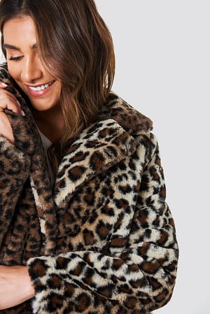 Faux Fur Leo Jacket Brown | NA-KD