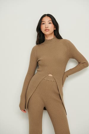 Front Slit Ribbed Knitted Sweater Brown | NA-KD