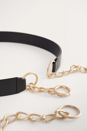 Layered Chain Detail Belt Schwarz | NA-KD