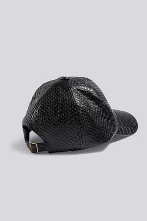 Reptile PU Cap Schwarz | NA-KD