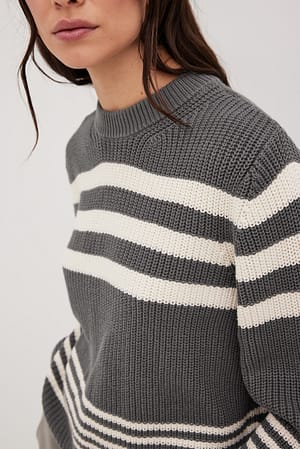 Rib Knitted Striped Sweater Grey | NA-KD