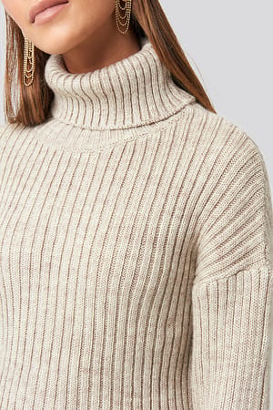 Ribbed Knitted Turtleneck Sweater Beige | NA-KD