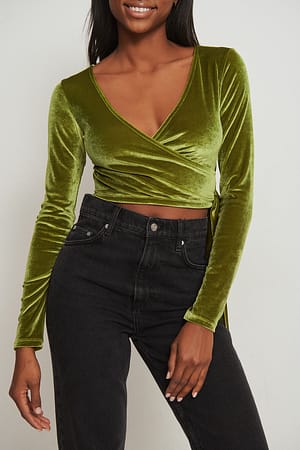 Wrap Velvet Top Green | NA-KD