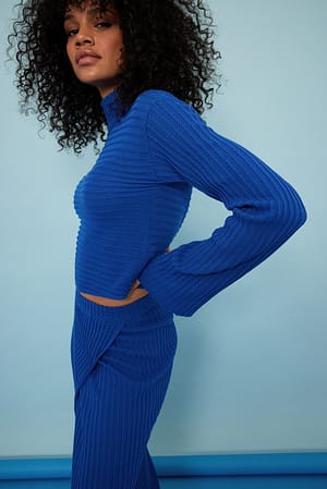 Rib High Neck Cropped Sweater Blue | NA-KD