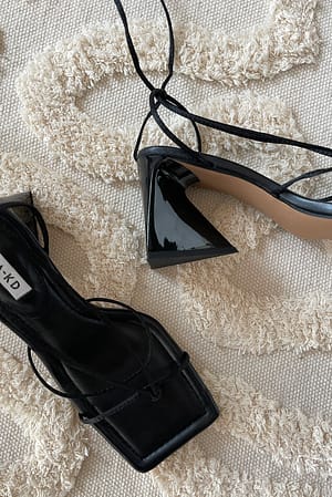 Satin Strap Triangle Heels Black | NA-KD