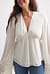V-neck Flowy Blouse Offwhite | NA-KD