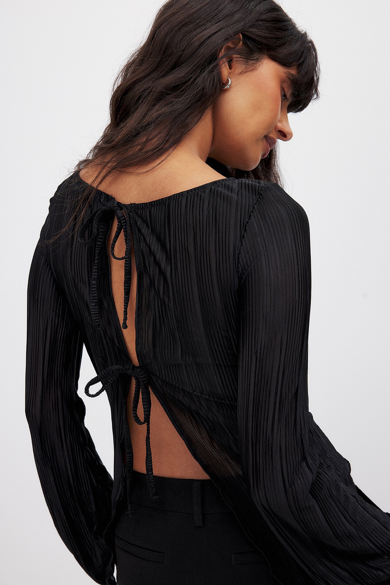 Back Tie Strap Long Sleeve Top Black | NA-KD