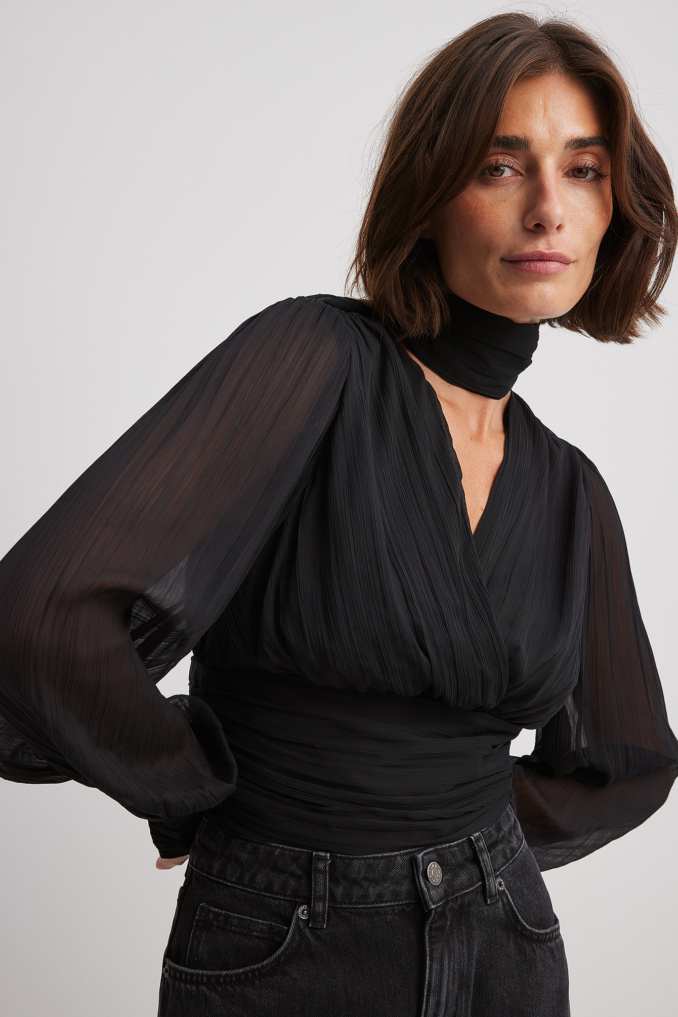 Balloon Sleeve Pleated Detail Blouse Black | NA-KD