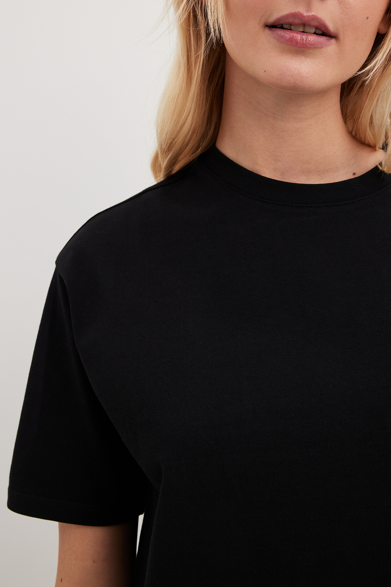 Boxy Heavy T-Shirt Black | NA-KD
