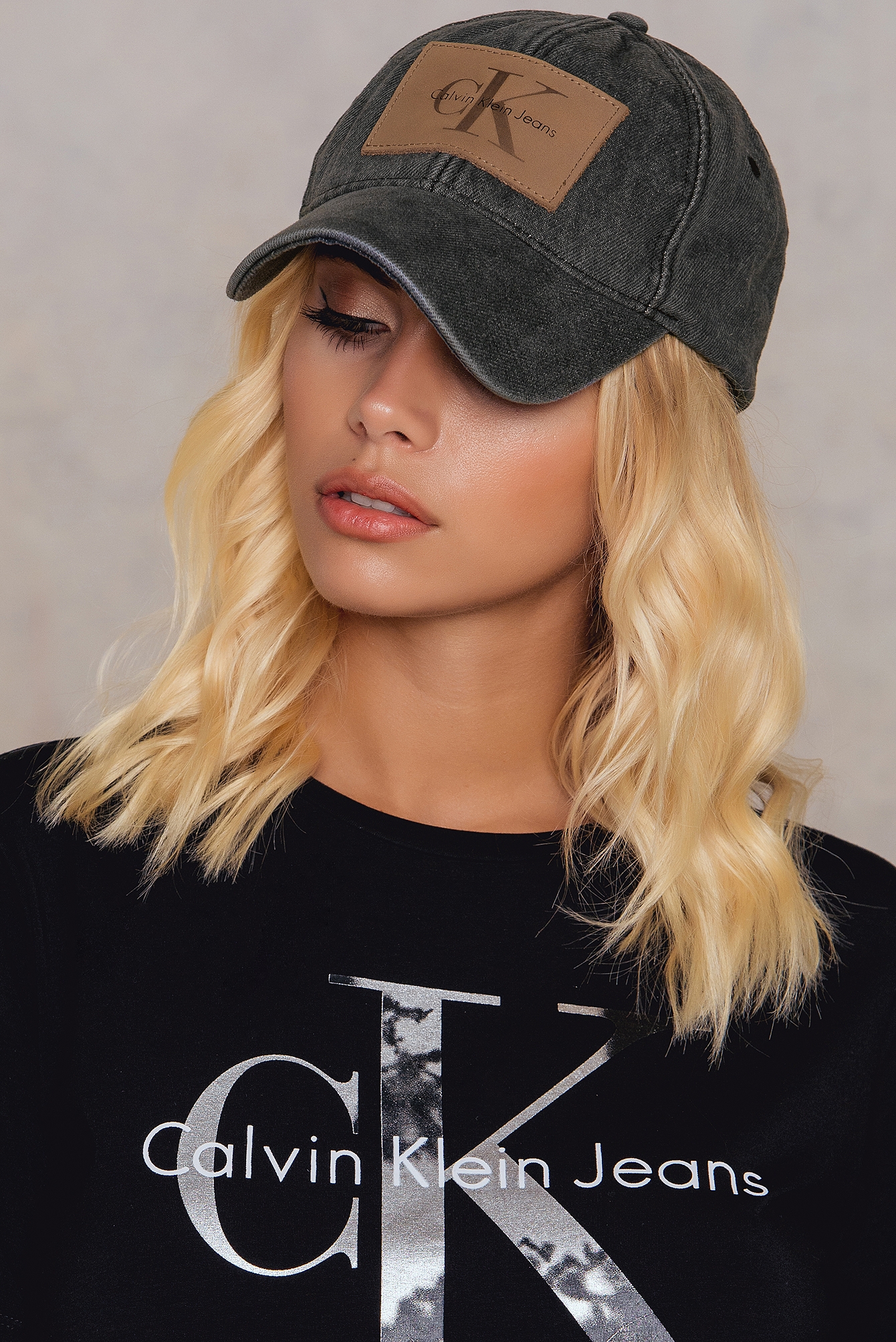 Re-Issue True Icon Cap Black | NA-KD