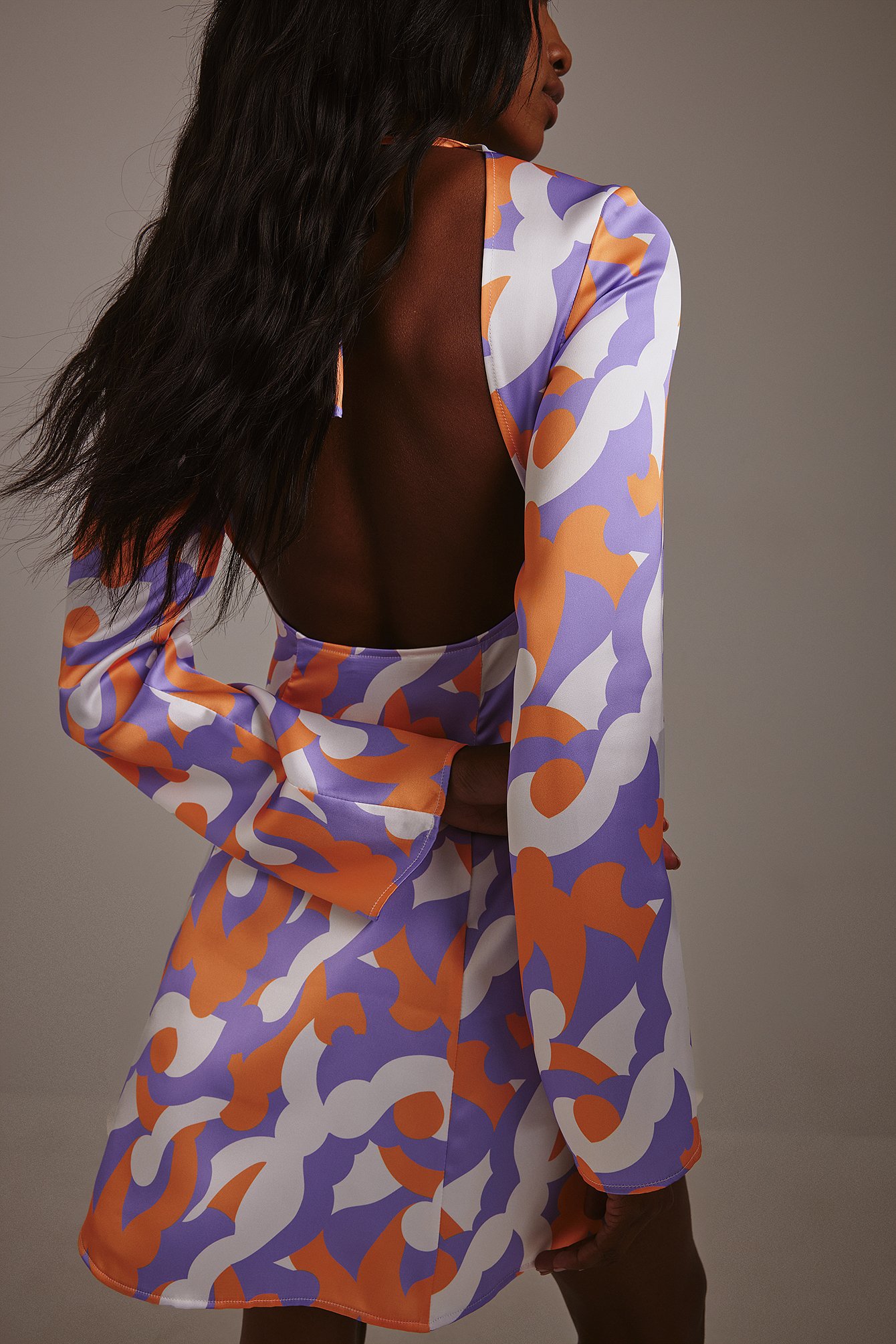 Flowy Cut Out Mini Dress Multicolor | NA-KD