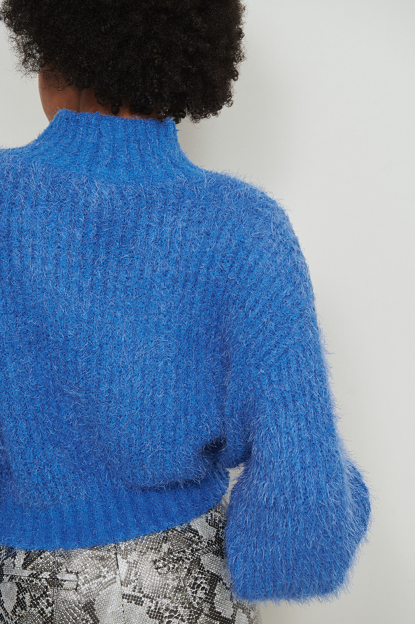 Fluffy Knitted Turtleneck Sweater Blue | na-kd.com