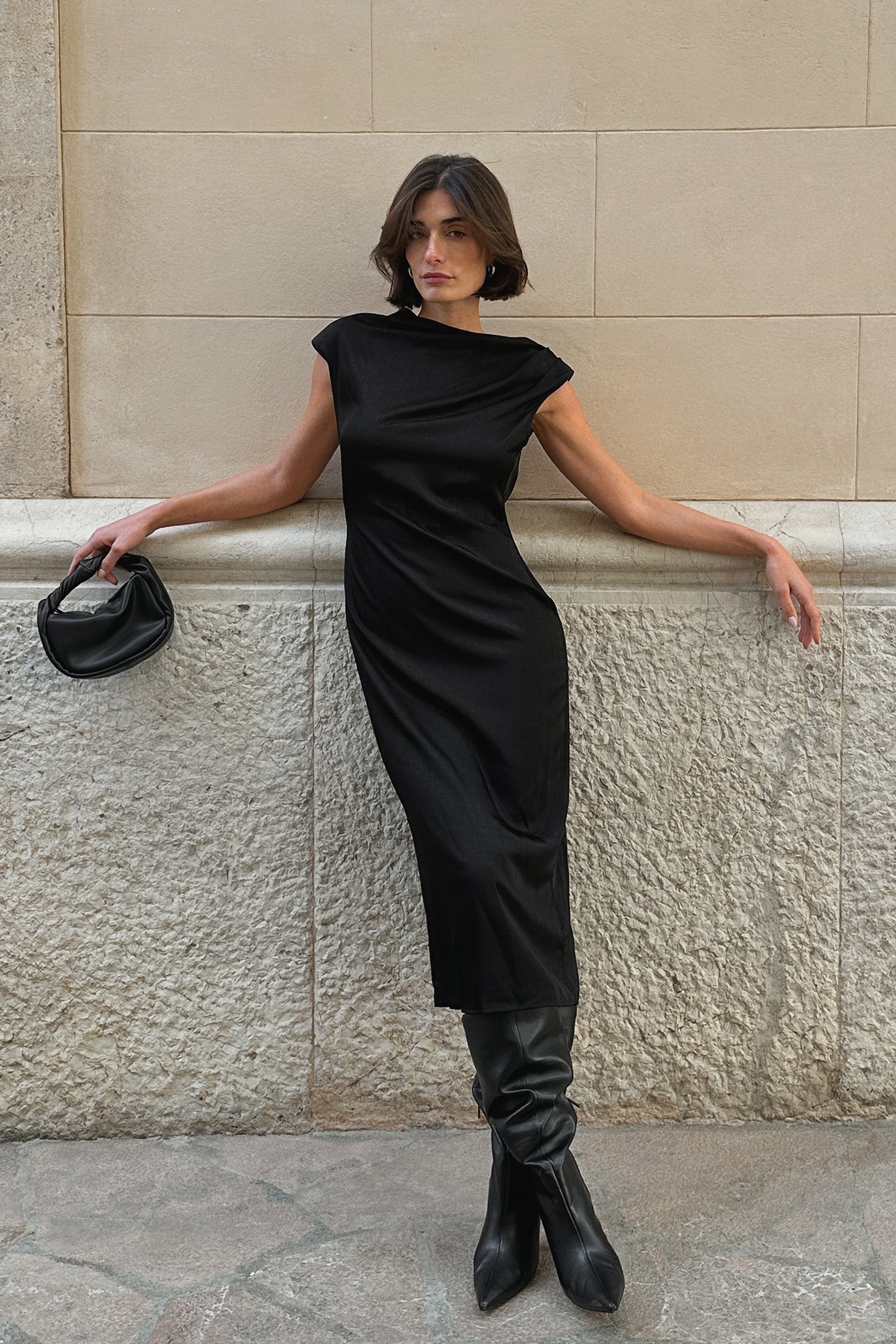 Funnel Neck Open Back Midi Dress Black | NA-KD