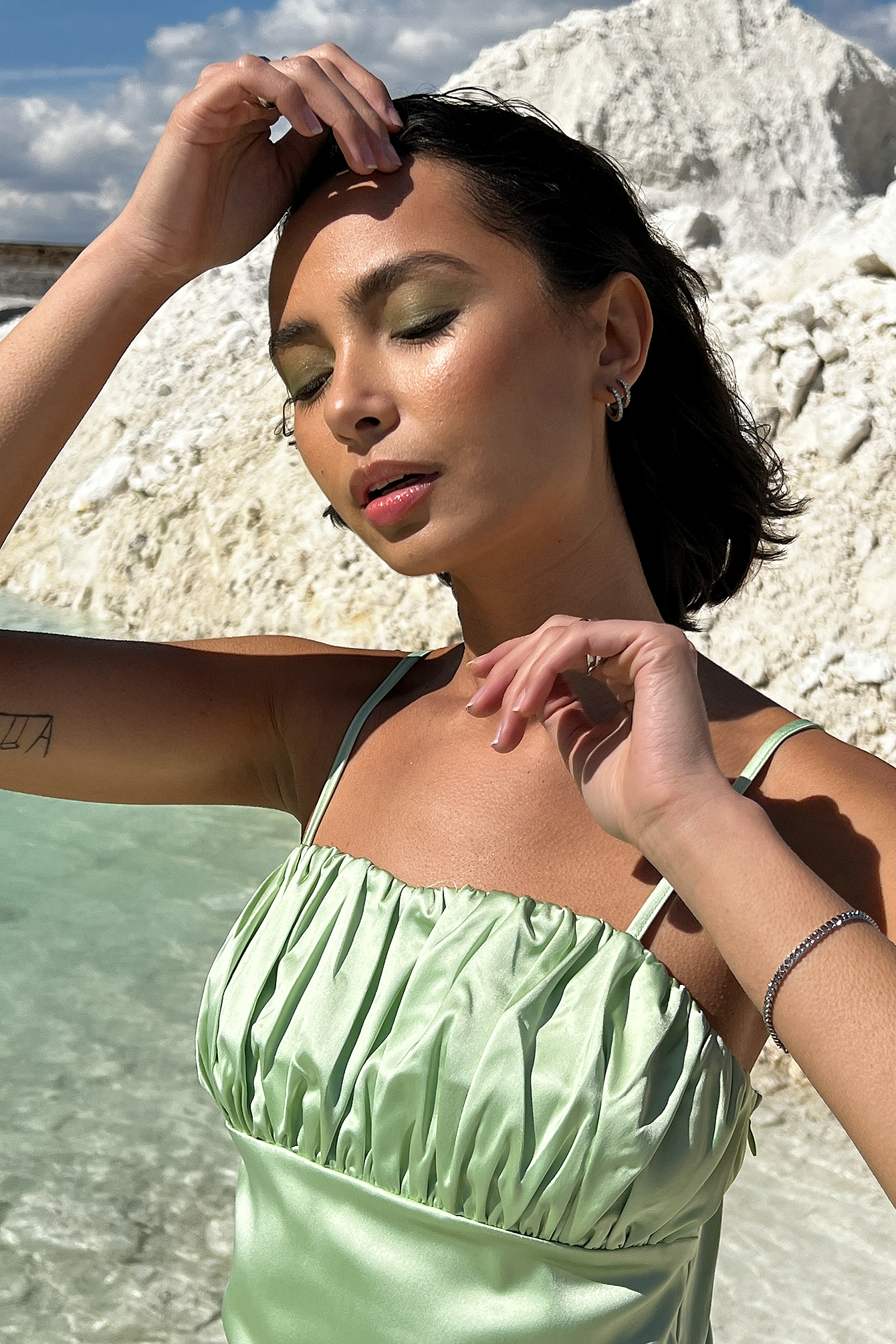 Gathered Chest Midi Dress Green | na-kd.com