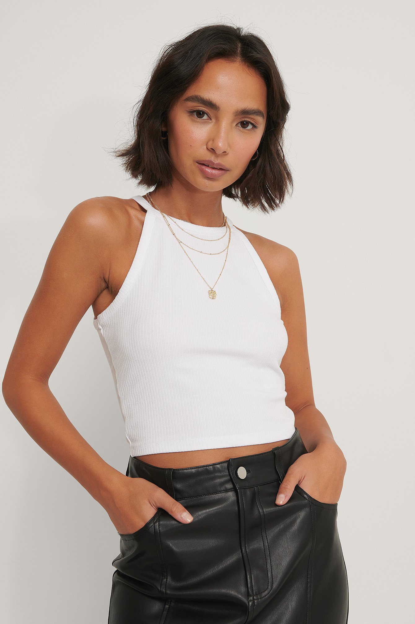 High Neck Crop Singlet White | na-kd.com