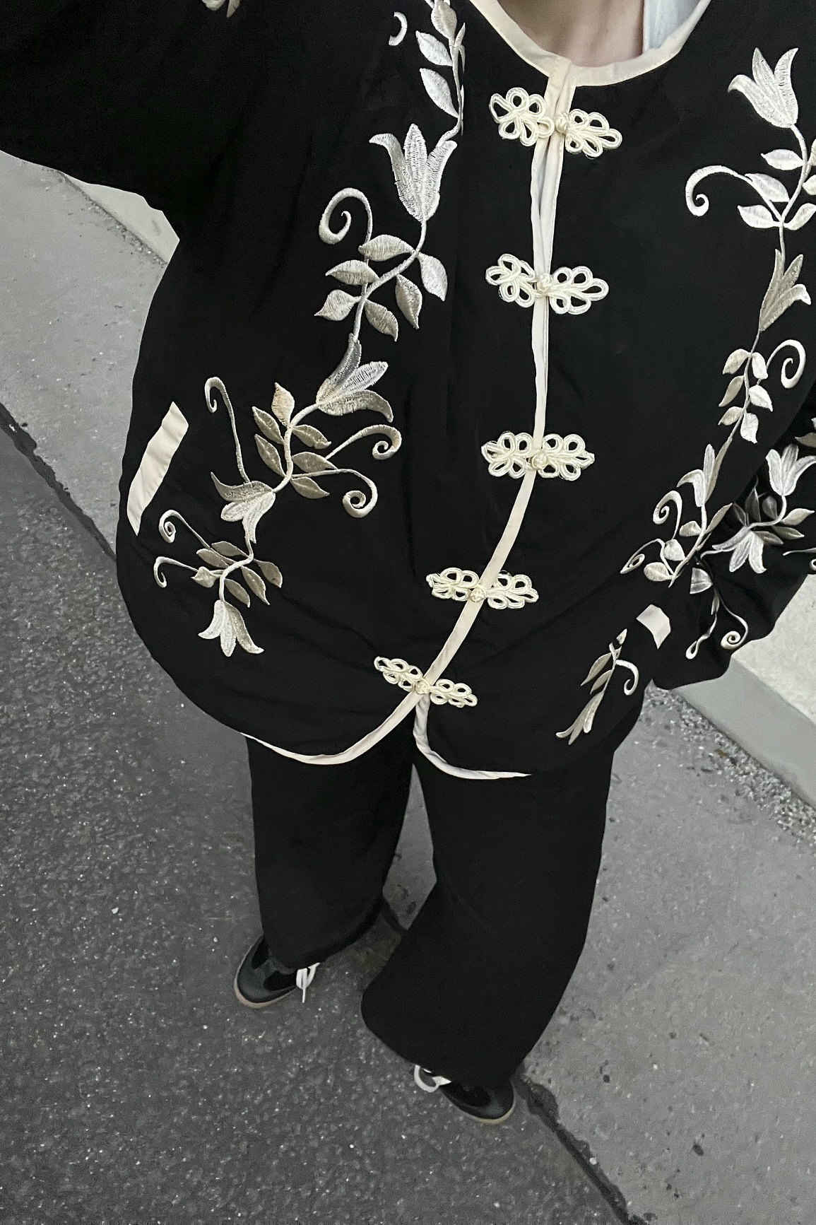 Padded Embroidery Detail Jacket Black | NA-KD