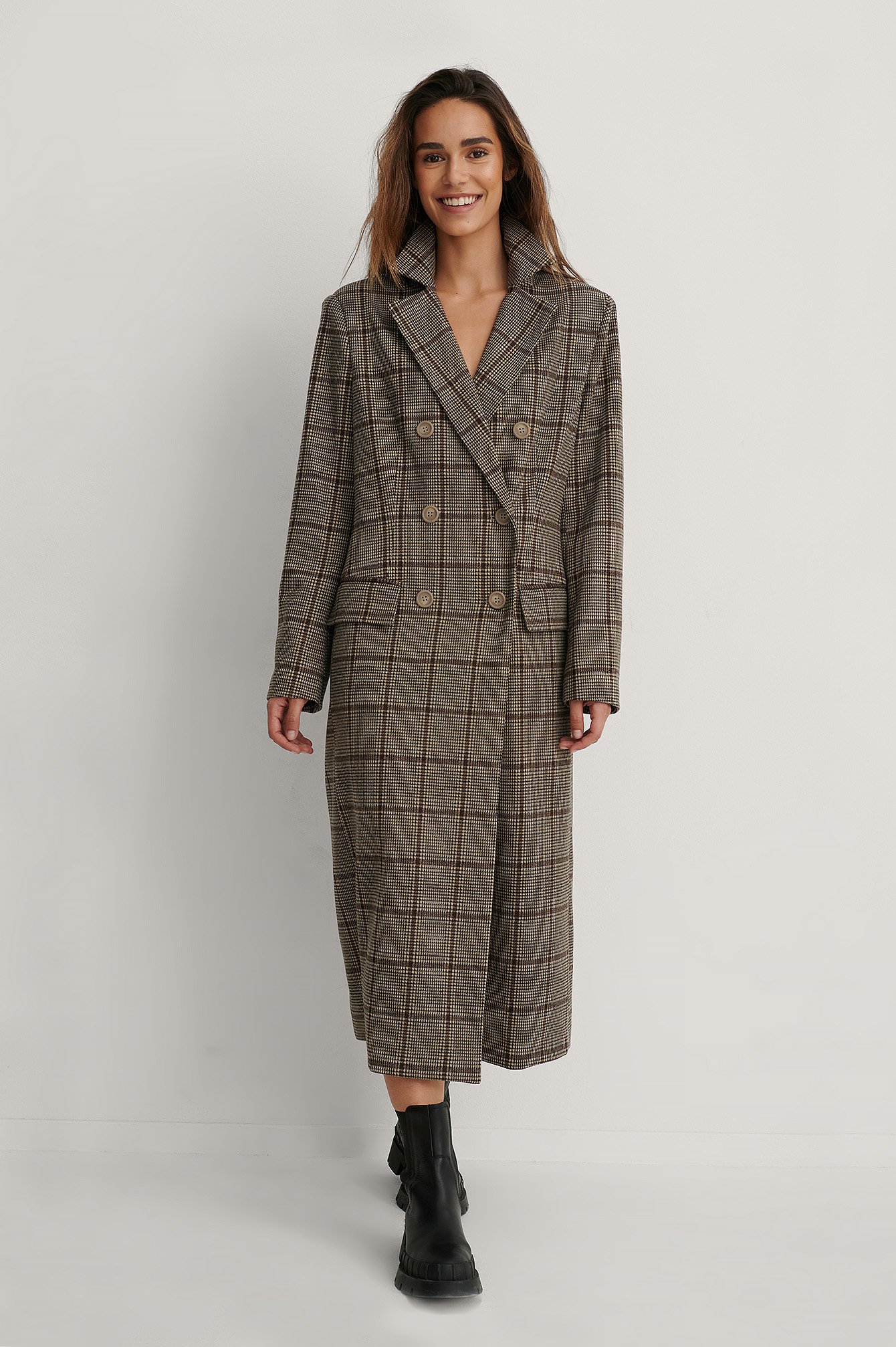Marked Shoulders Double Buttoned Coat Checkered | NA-KD