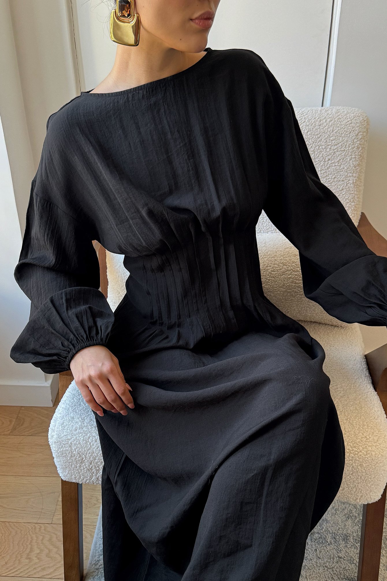 Long Sleeve Pleated Midi Dress Black | NA-KD