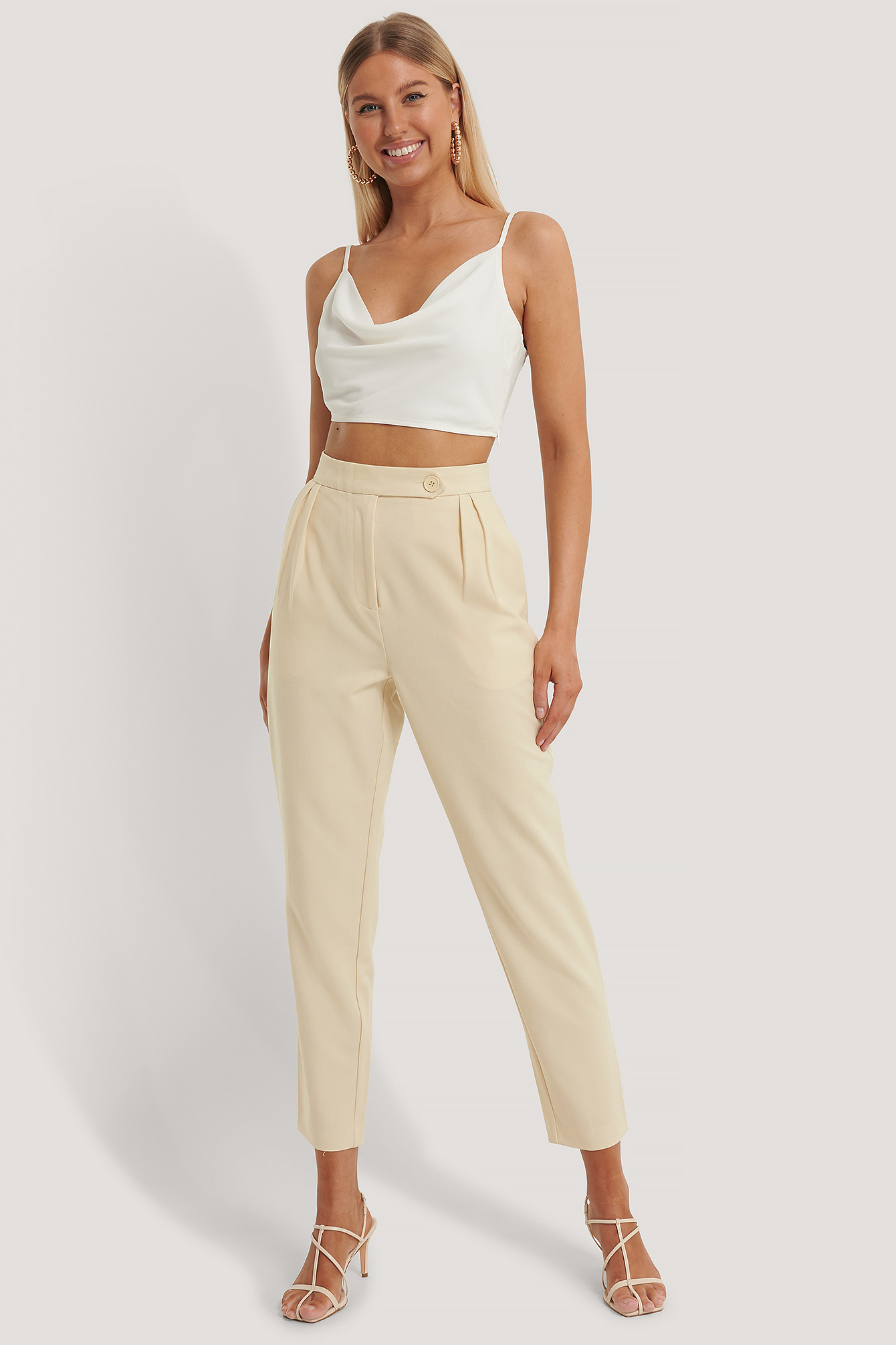 Pleated One Button Pants Beige | NA-KD
