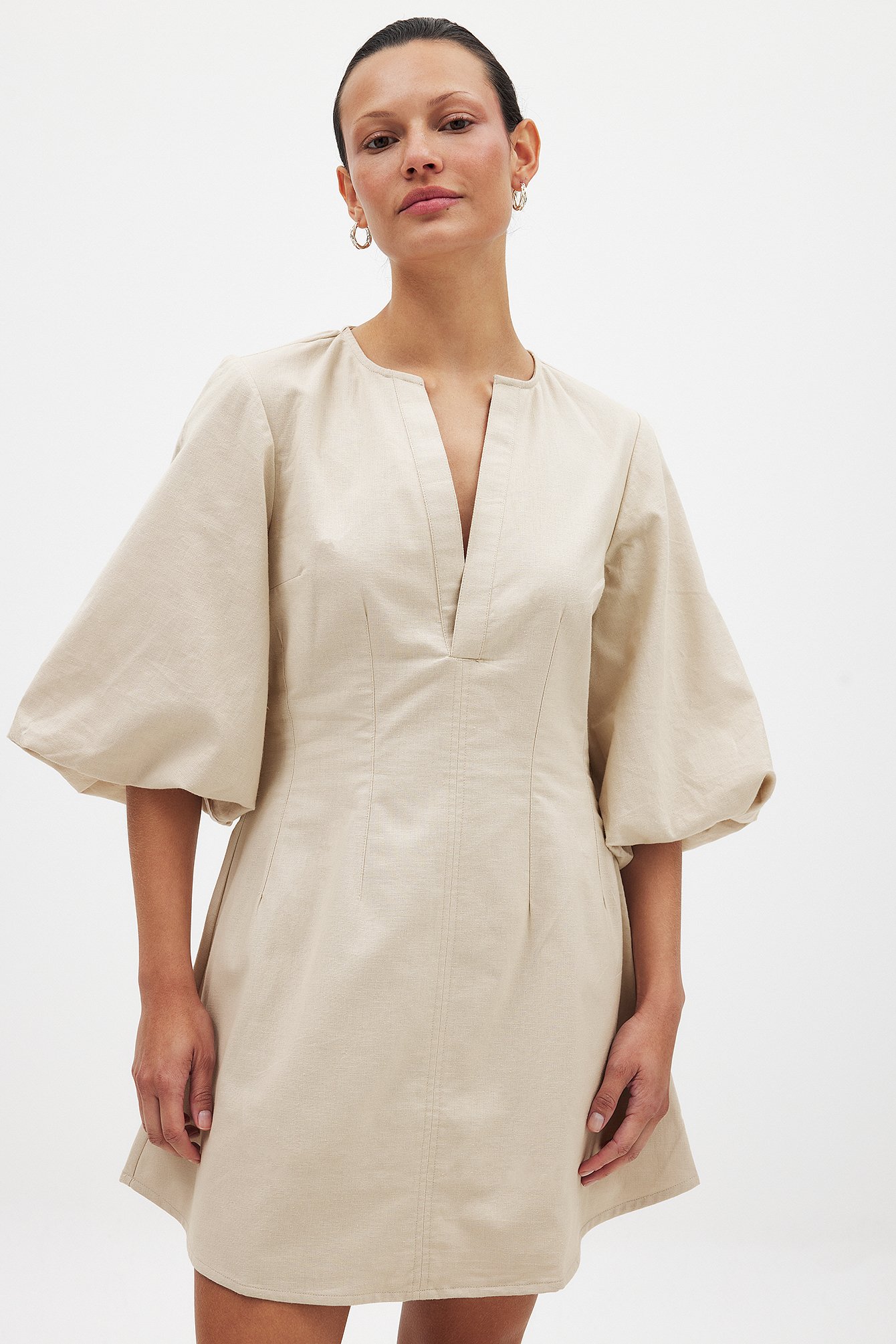 Linen Blend Shaped Mini Dress Beige | NA-KD