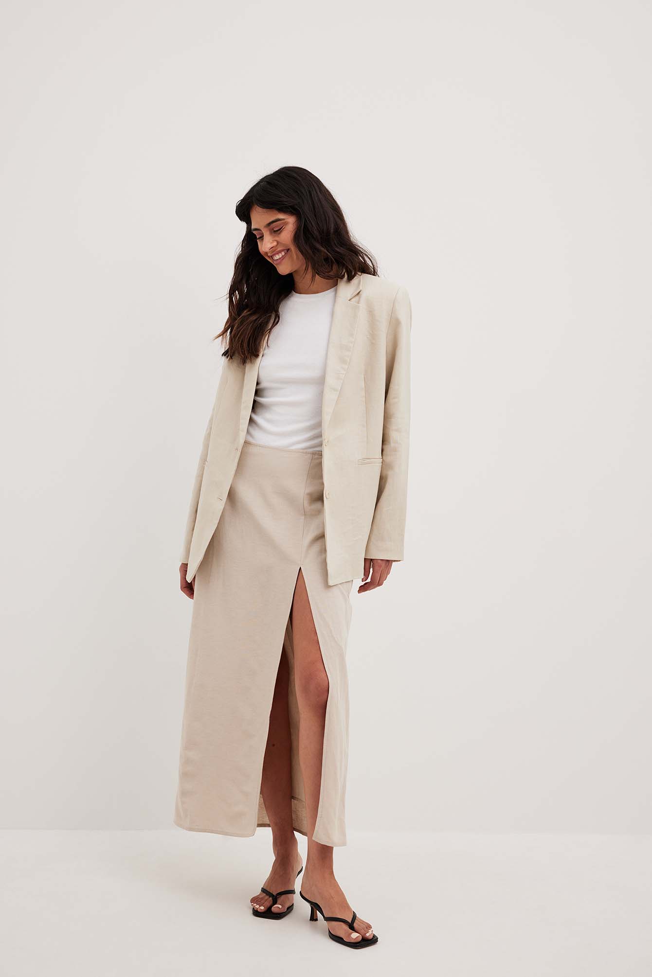 Linen Mix Slit Detail Midi Skirt Beige | NA-KD