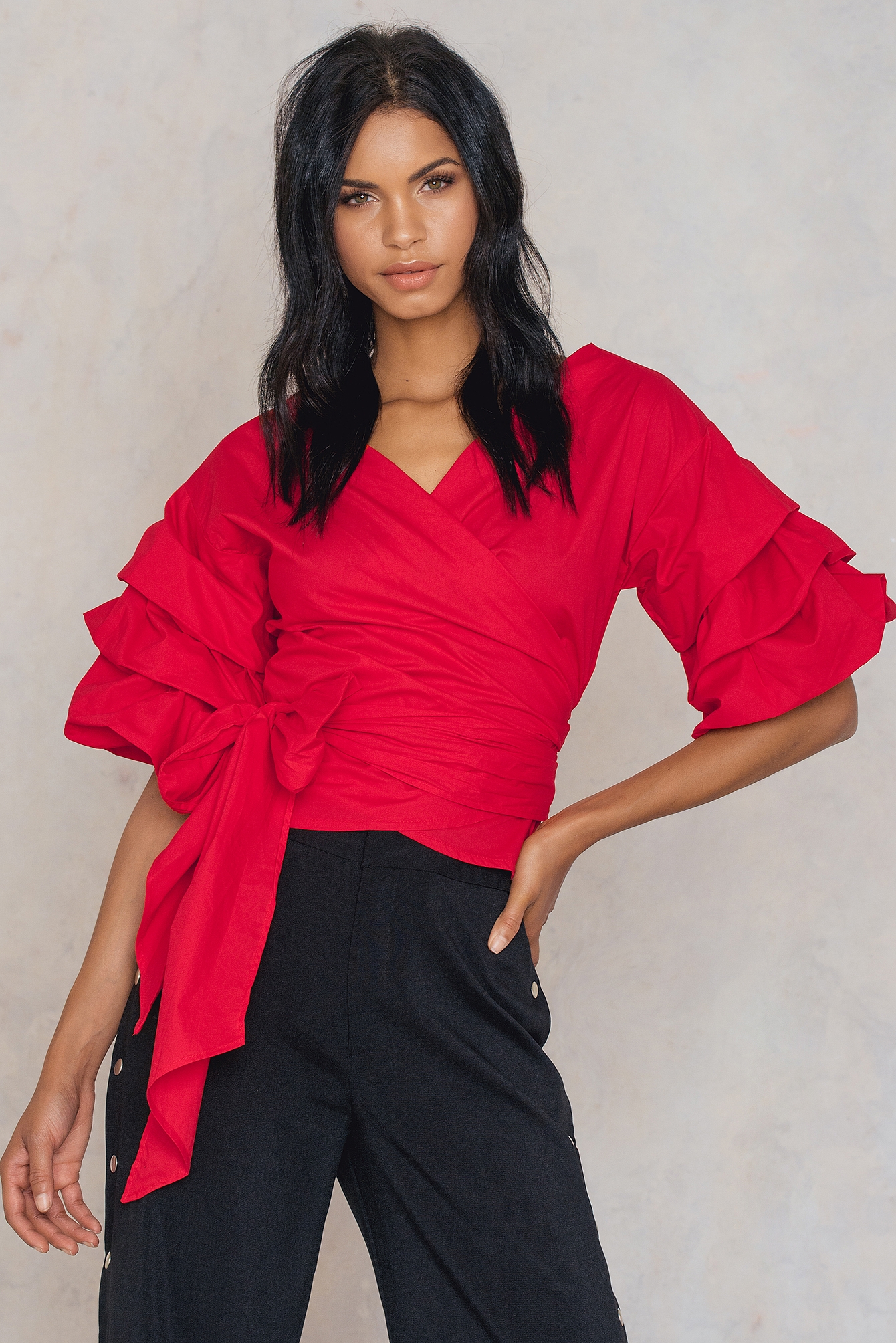 Esmerelda Wrap Top Red | NA-KD