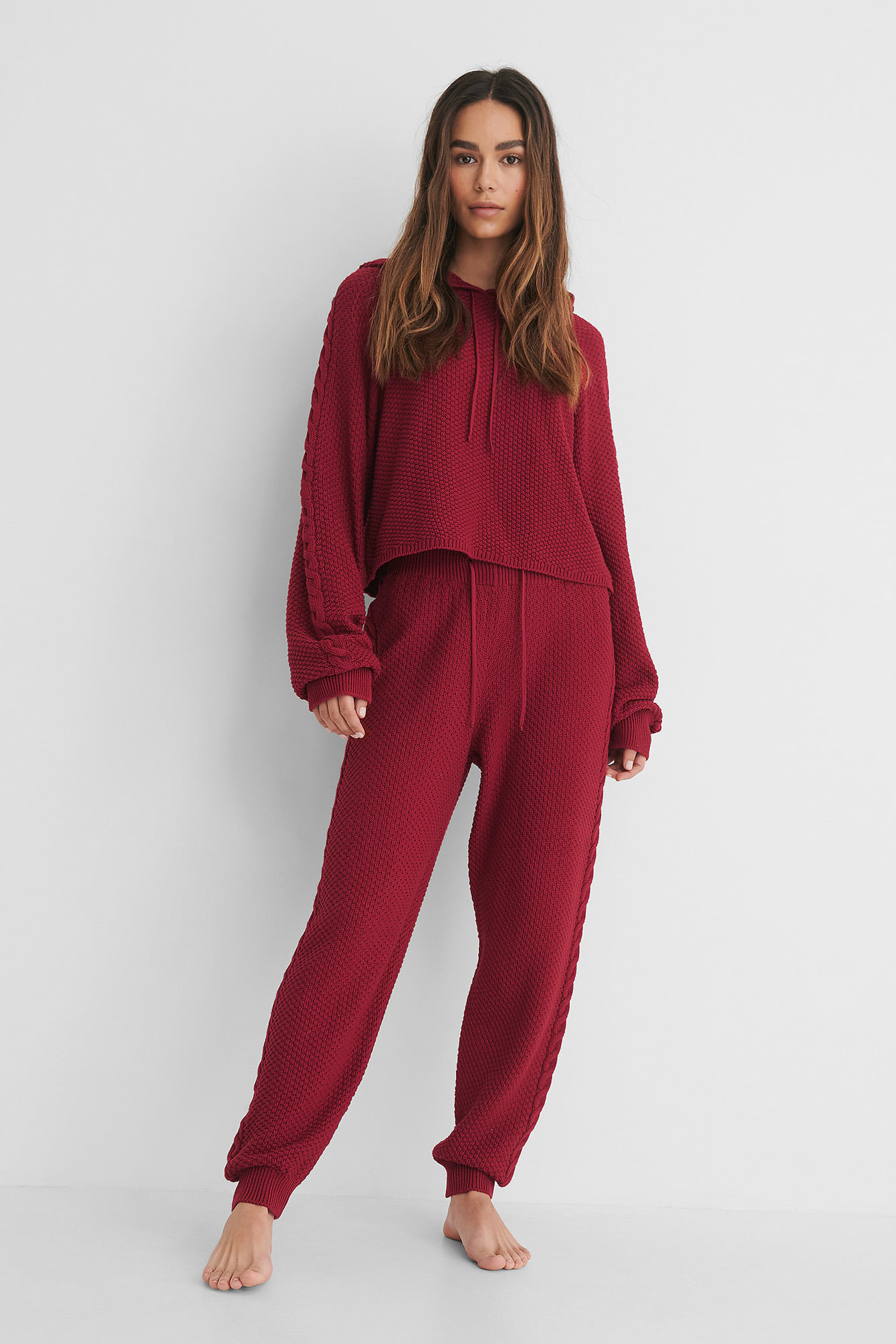 Cable Detail Knitted Sweatpants Red | NA-KD