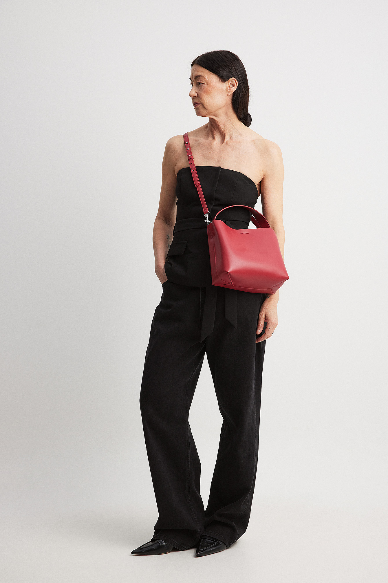 Medium Bucket Crossbody Bag Red | NA-KD