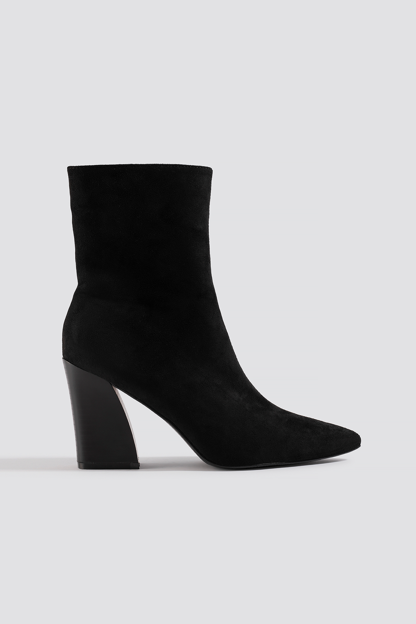 Angular Heel Boots Black | NA-KD