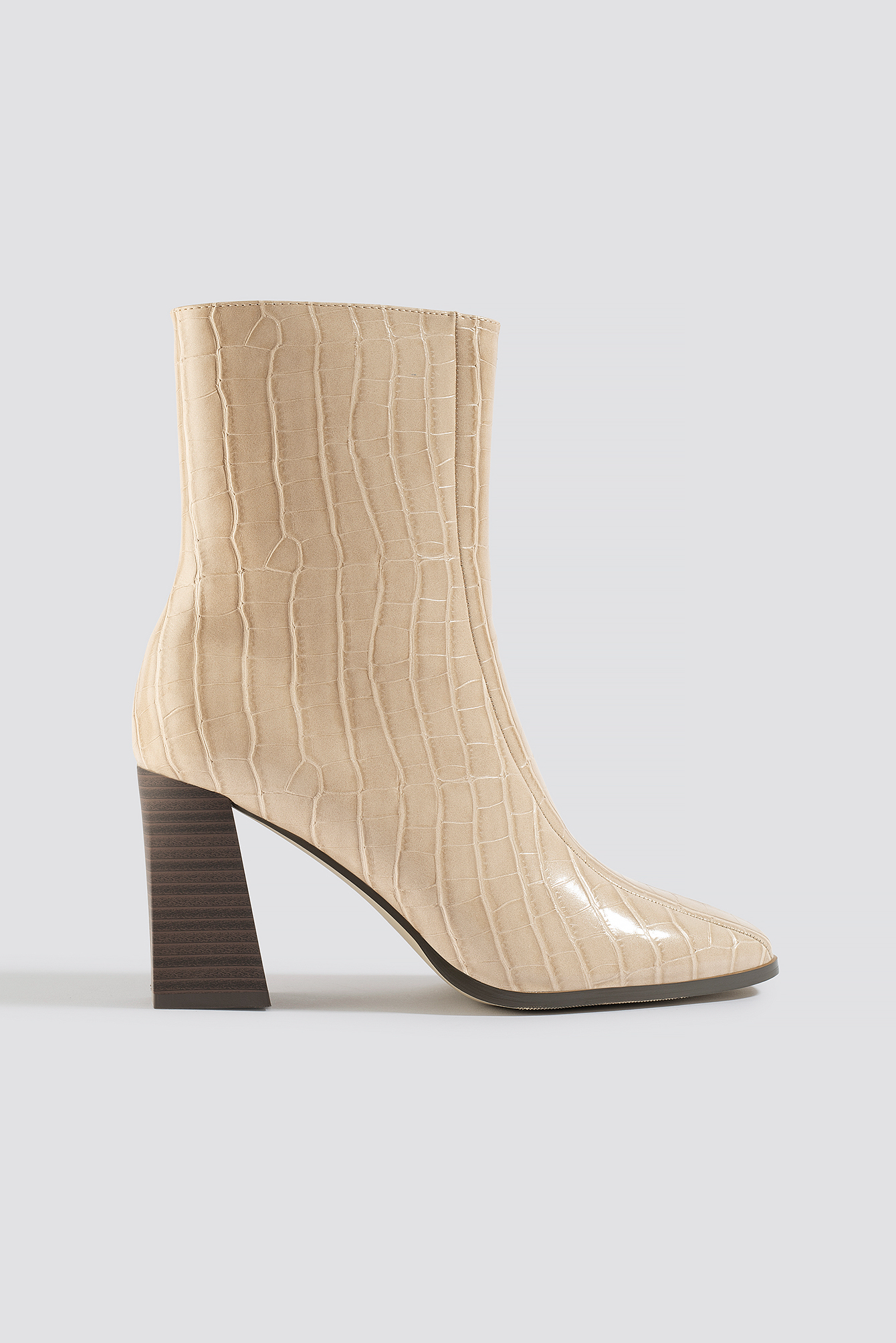 Angular Square Front Boots Beige | NA-KD