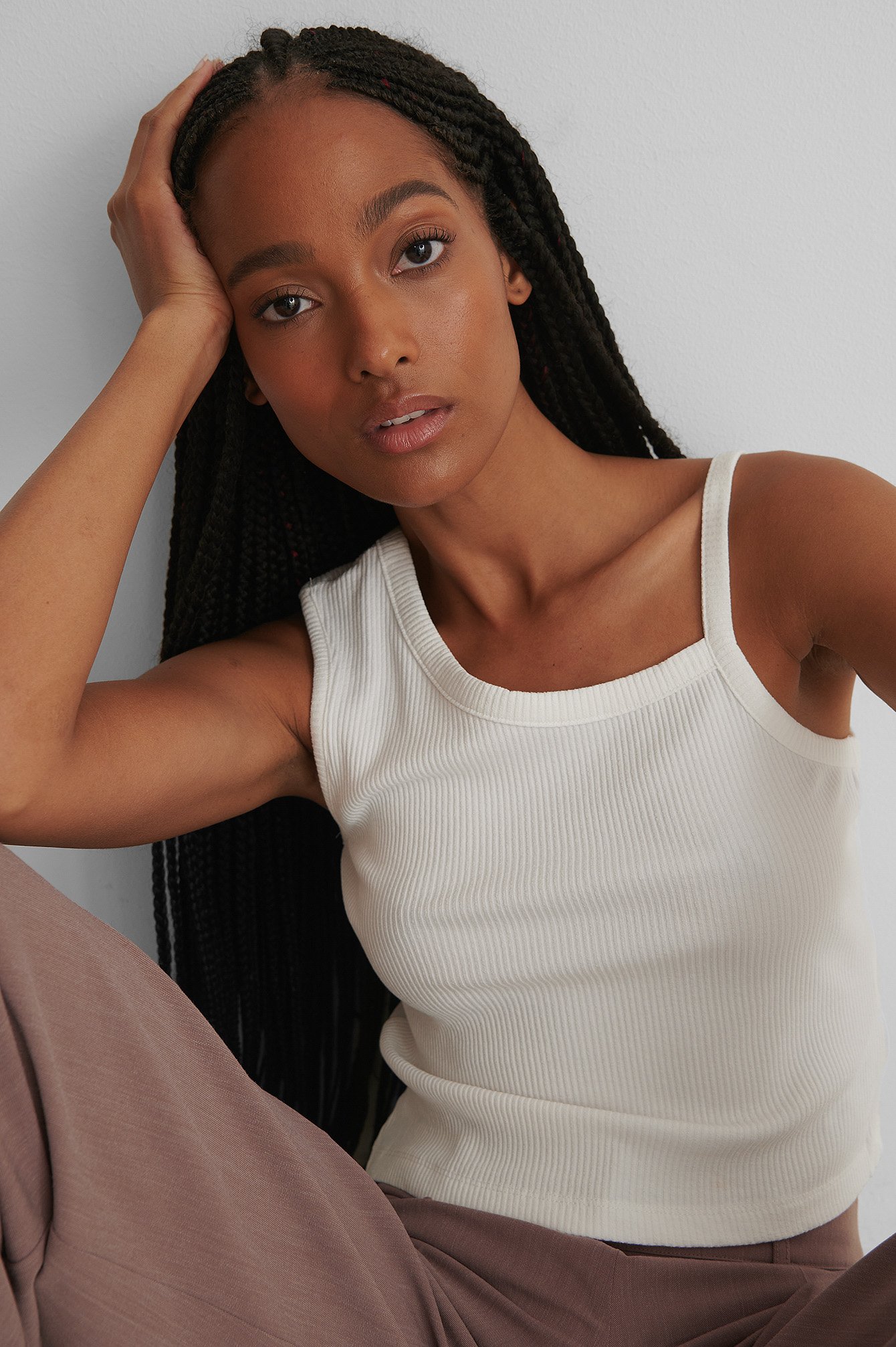 Asymmetric Strap Rib Top White | NA-KD