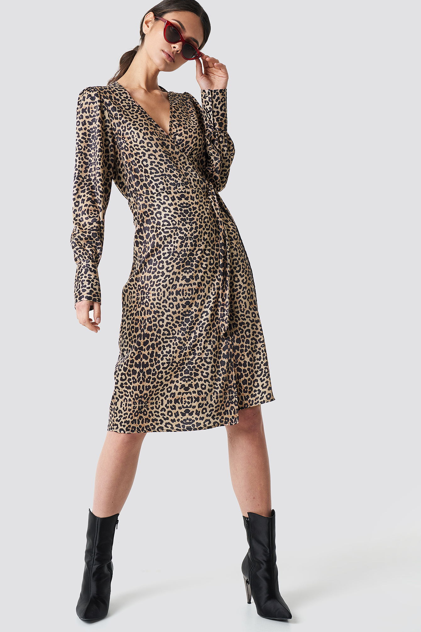 Balloon Sleeve Wrap Over Dress Brun | NA-KD