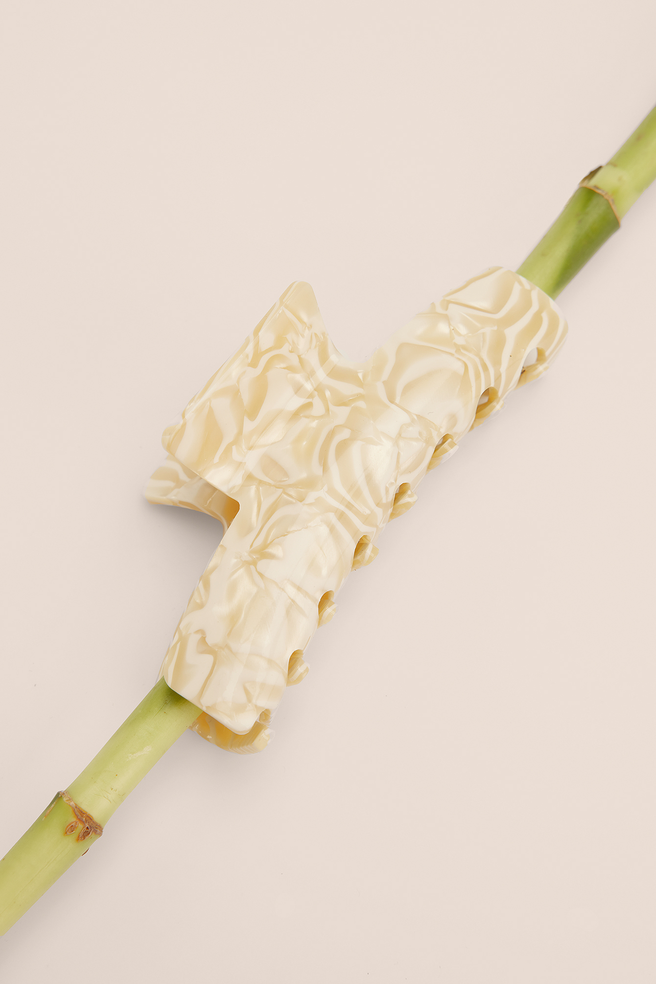 Basic Hair Claw Beige | NA-KD