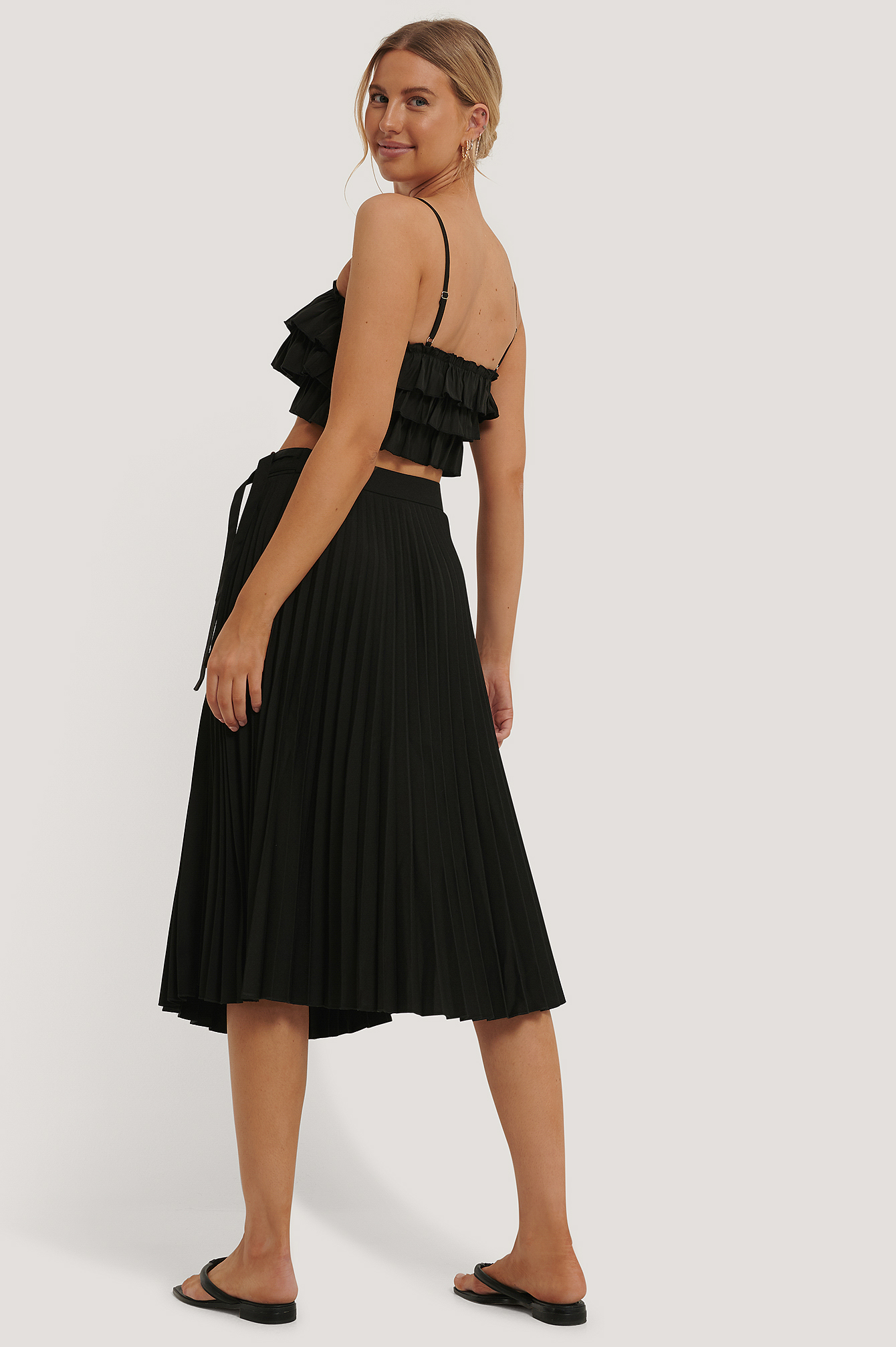 Belted Pleated Skirt Black Na
