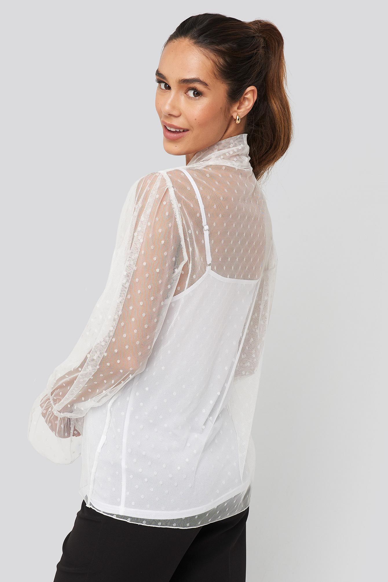 Bow Tie Dotted Mesh Blouse Biały | NA-KD