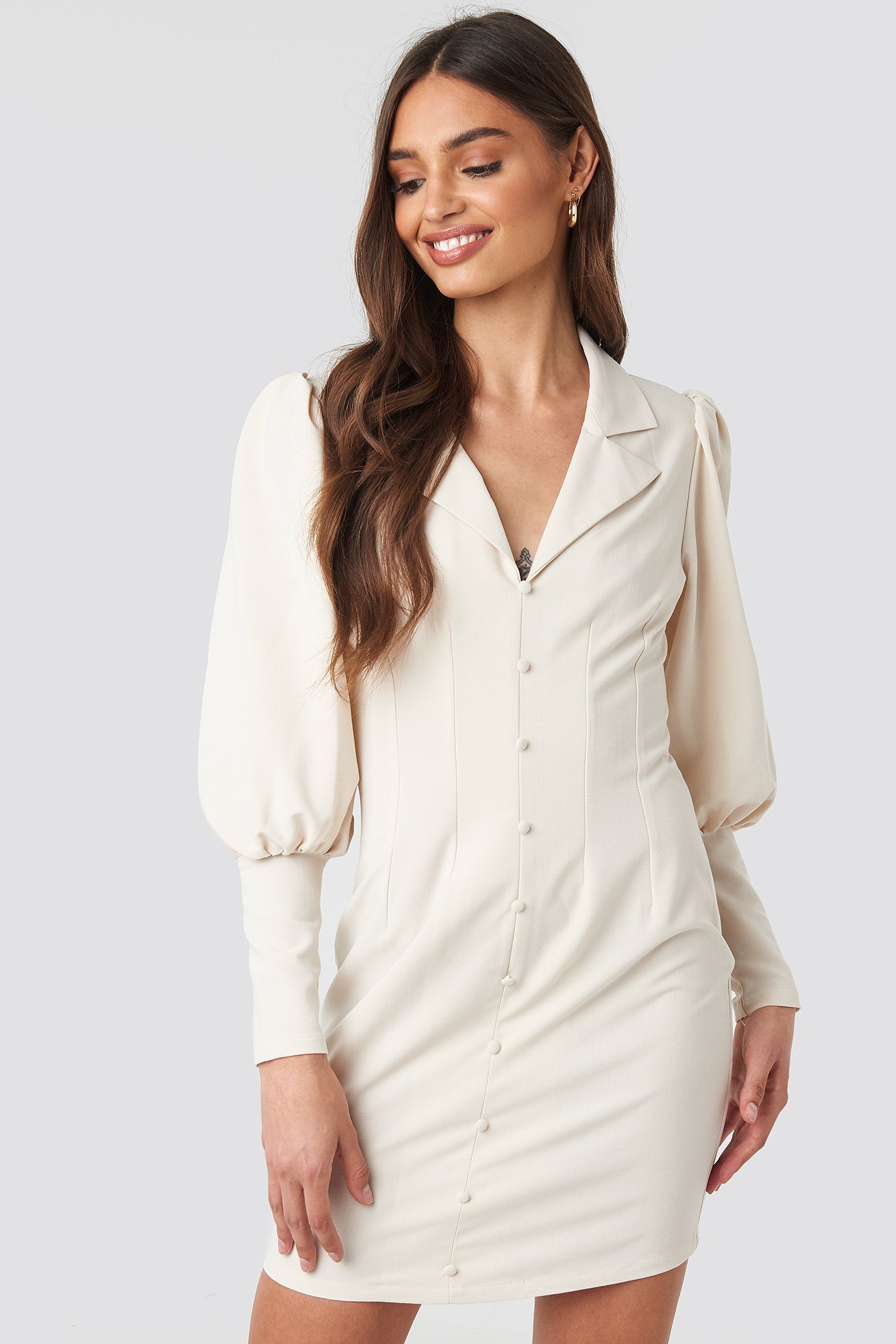 Button Front Mini Dress Blanco roto | NA-KD