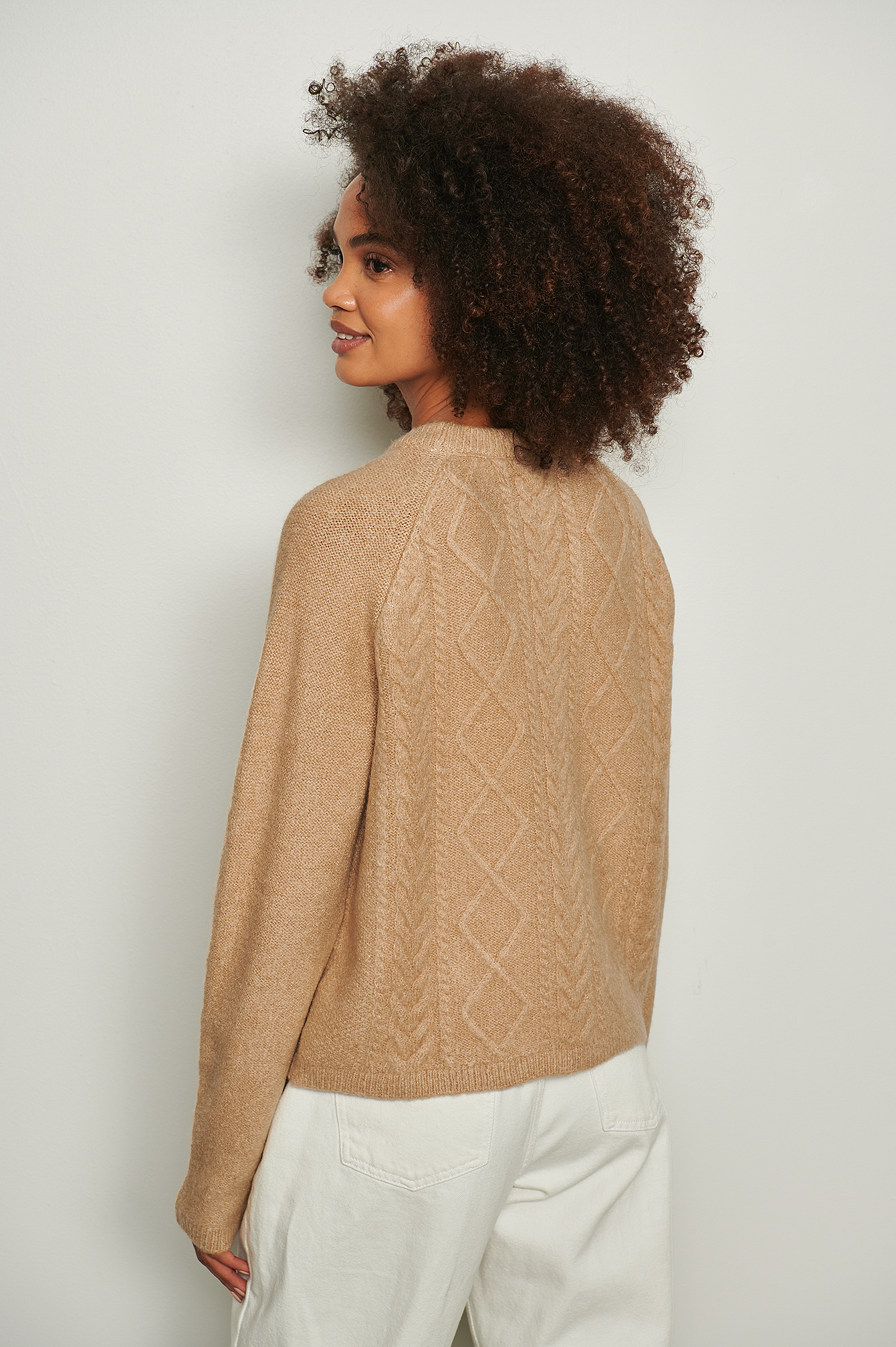 Cable Knitted Round Neck Sweater Beige | na-kd.com