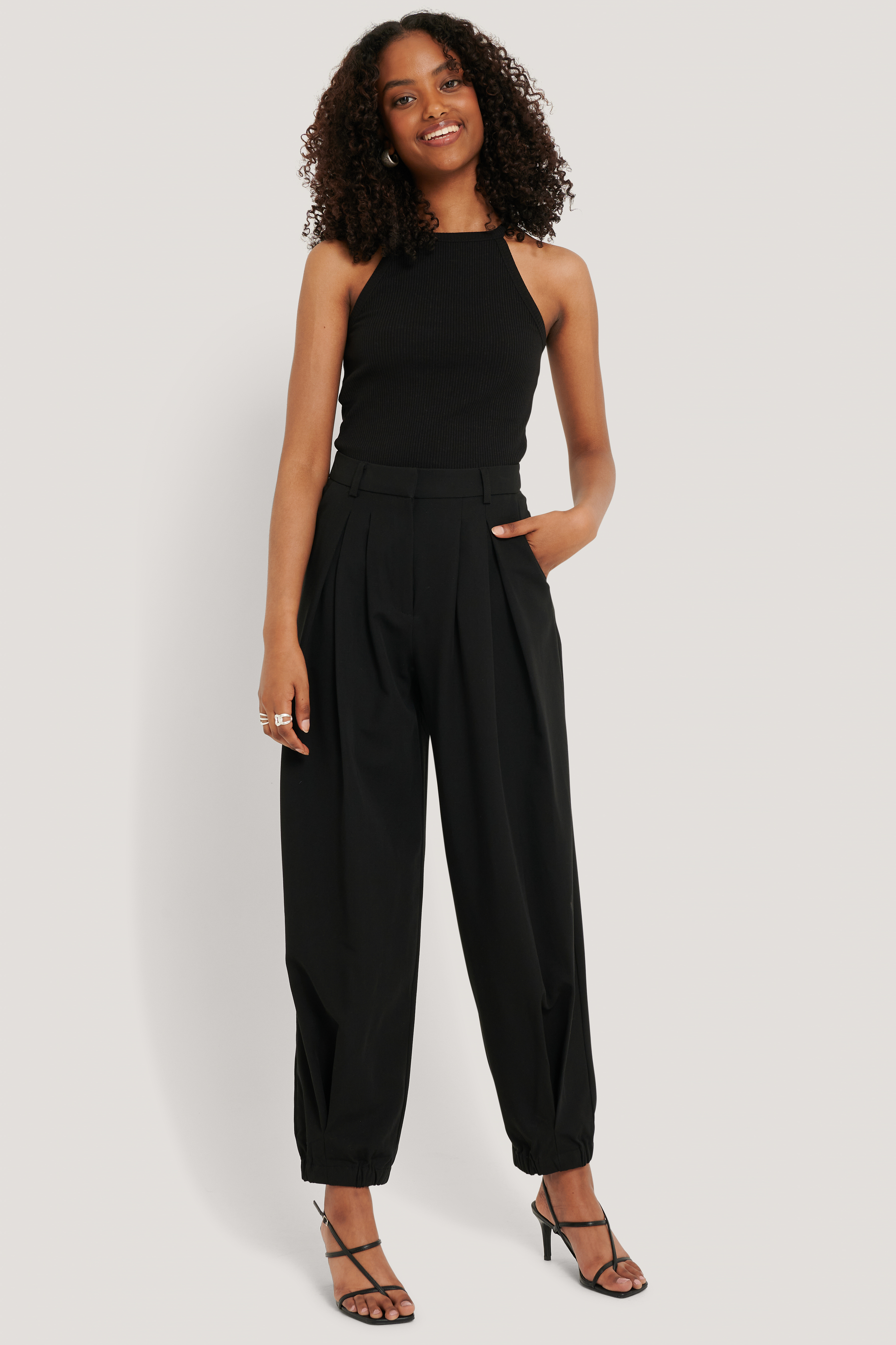 Cocoon Elastic Suit Pants Black | NA-KD