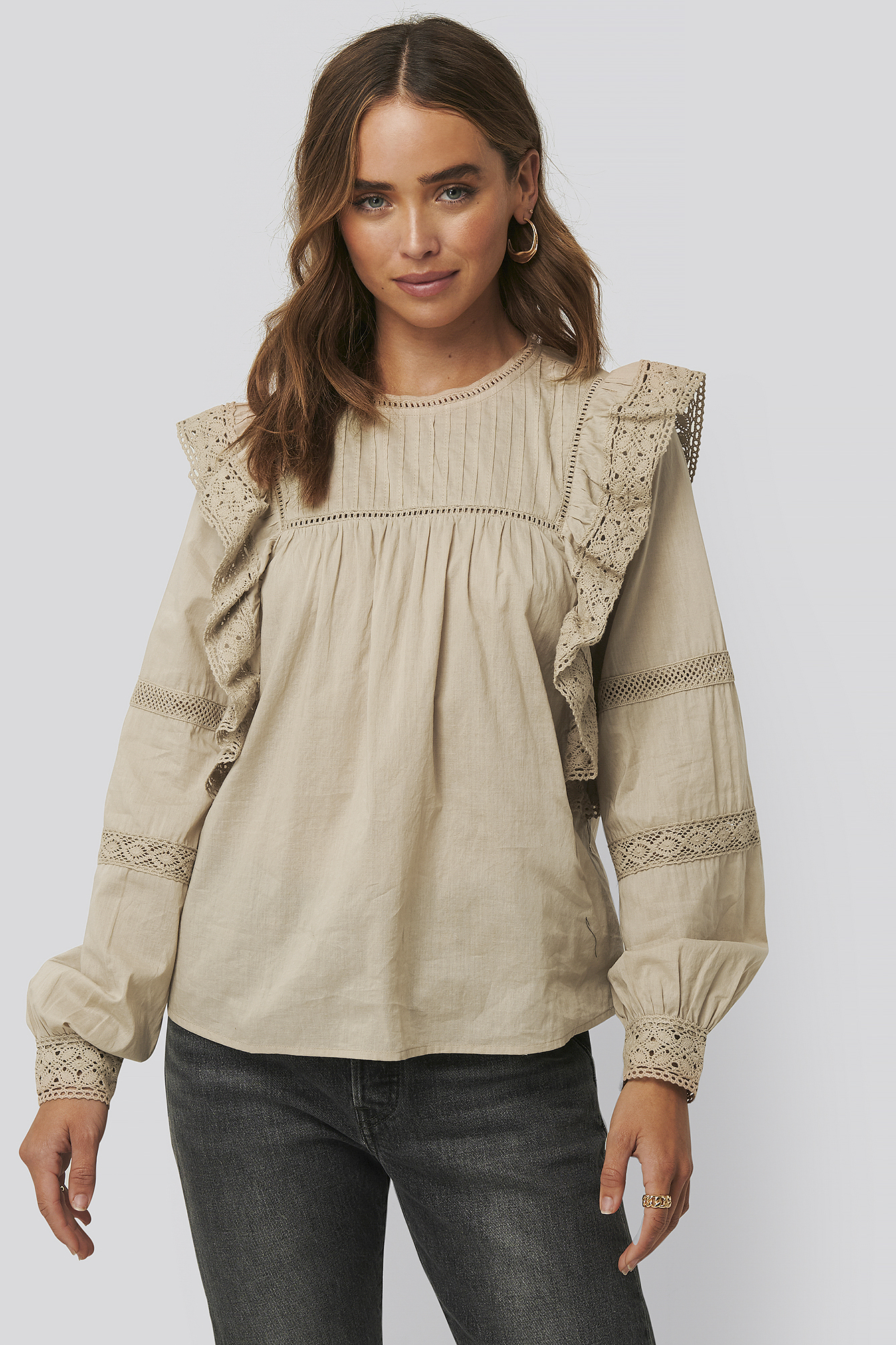 Cotton Lace Frill Blouse Beige | NA-KD