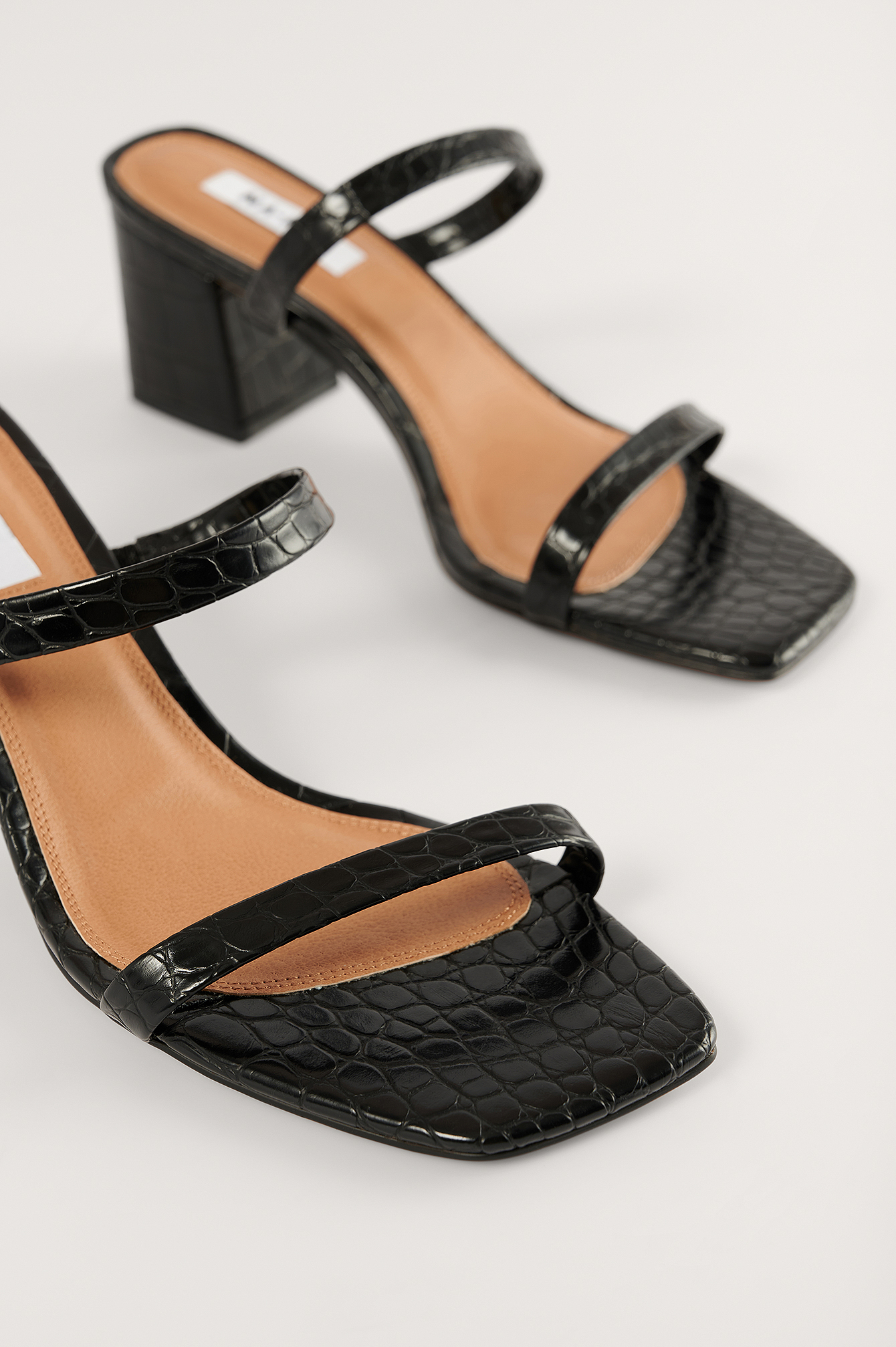 Croc Squared Strap Sandals Black | na-kd.com