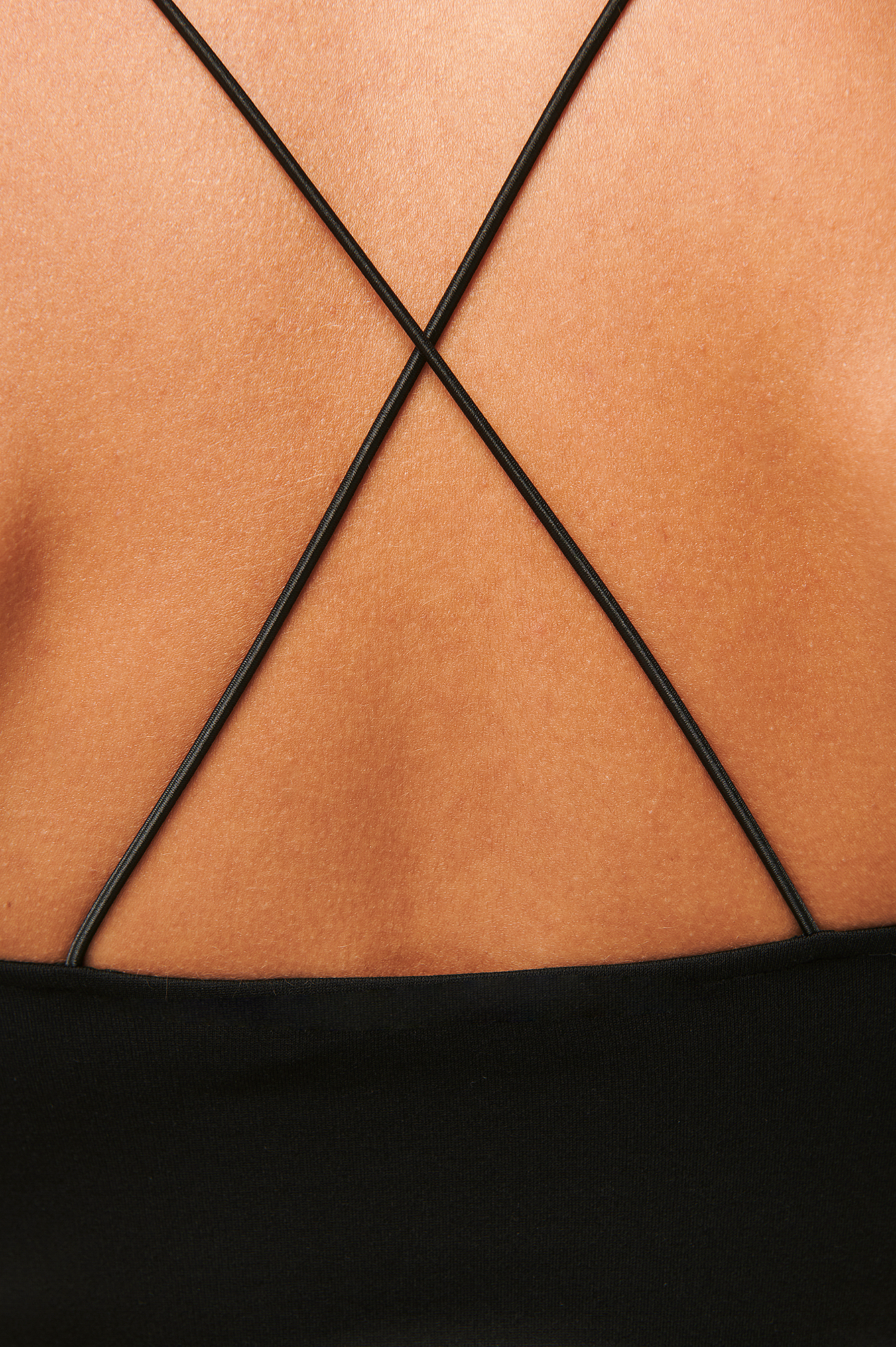 Cross Back Body Black | na-kd.com