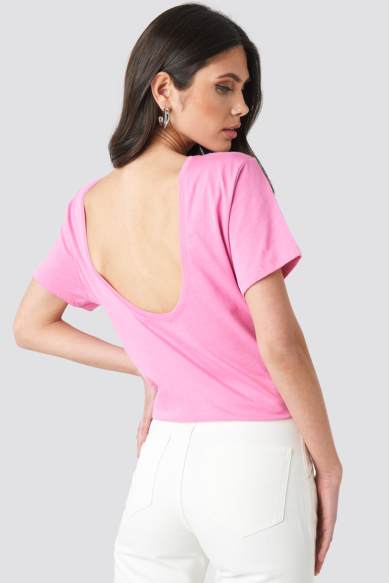 Deep Back Tee Rose | NA-KD