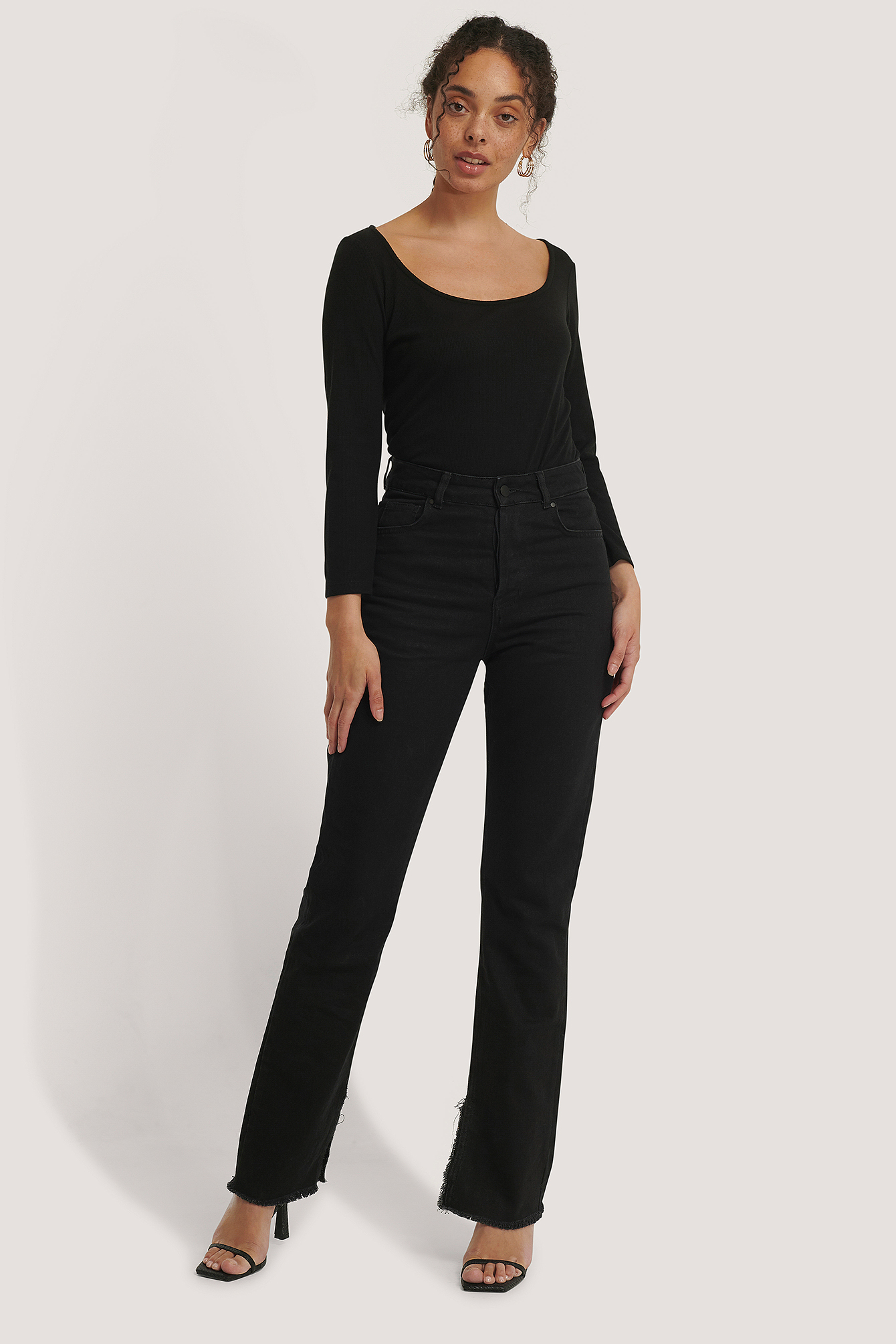 Deep Round Neck Ribbed Body Black | na-kd.com