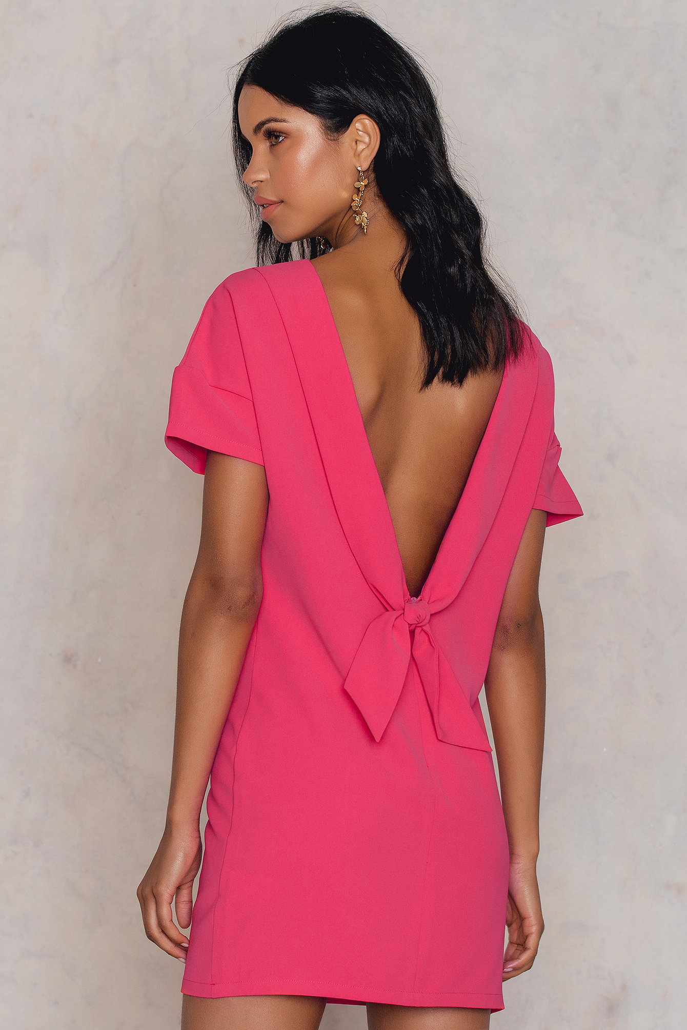 Deep V Back Dress Rosa | NA-KD