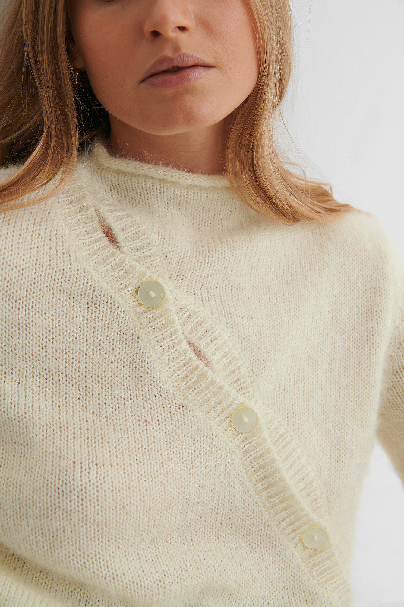 Diagonal Buttoned Knitted Cardigan White | na-kd.com